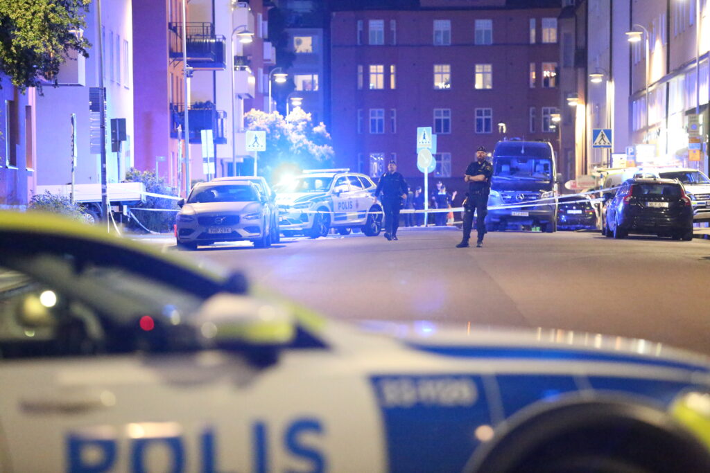 Explosion i centrala Sundbyberg-Bombskyddet inkallat – Stockholm Blåljus